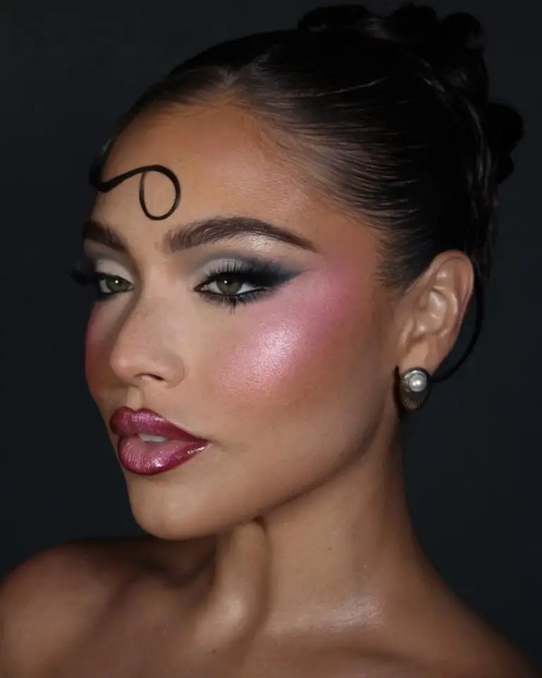 Dramatic Eye Makeup: 27 Ideas and Step-by-Step Tutorials for Stunning Looks