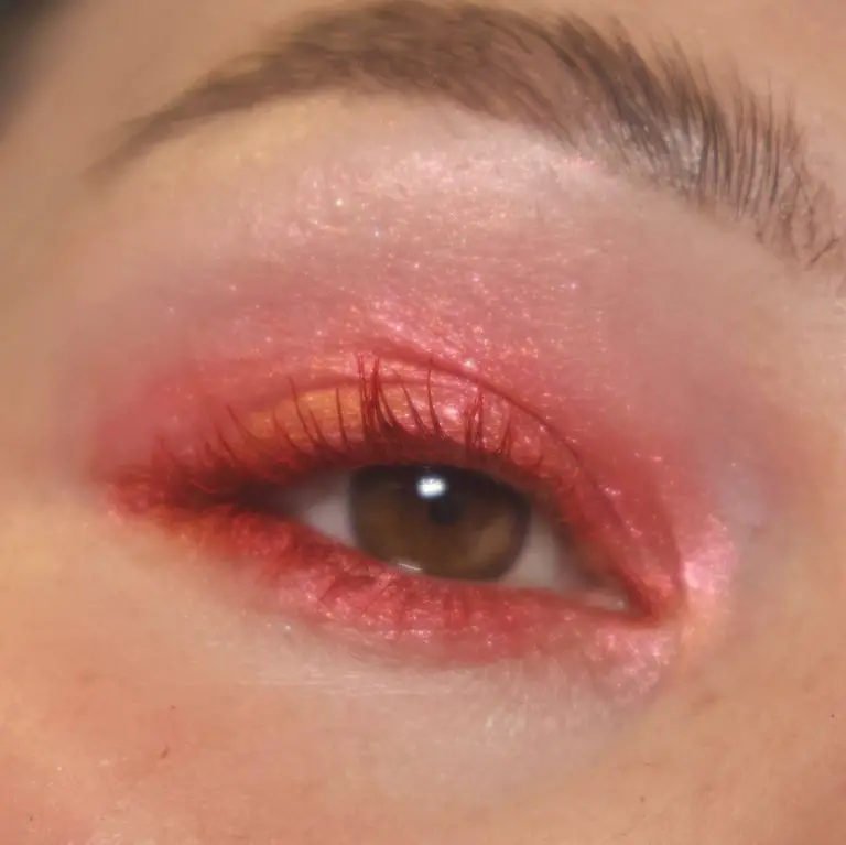 Euphoria Eye Makeup: 29 Glittering and Bold Ideas Inspired by Maddy ...