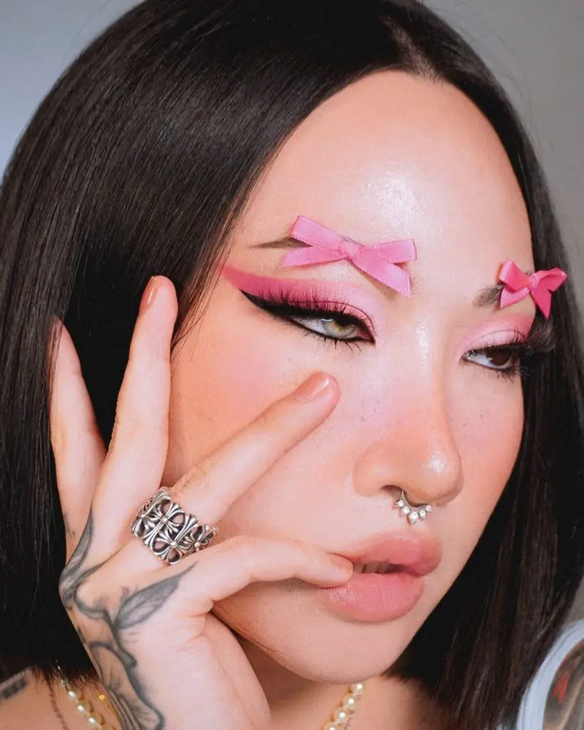 29 Cute Makeup Looks: Natural, Colorful, and Easy Ideas for Every Occasion