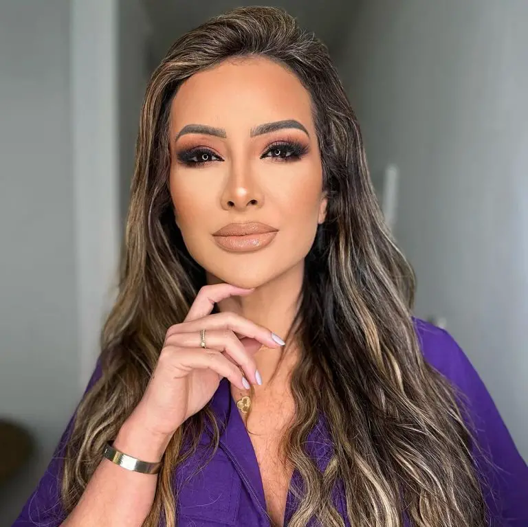 Dark Eye Makeup: 29 Ideas for Smokey, Bold, and Dramatic Looks