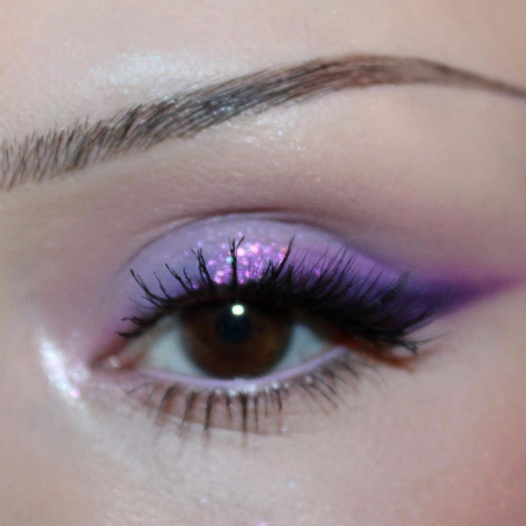 Purple Eye Makeup: 27 Stunning Ideas for Soft, Smokey, and Dramatic Looks