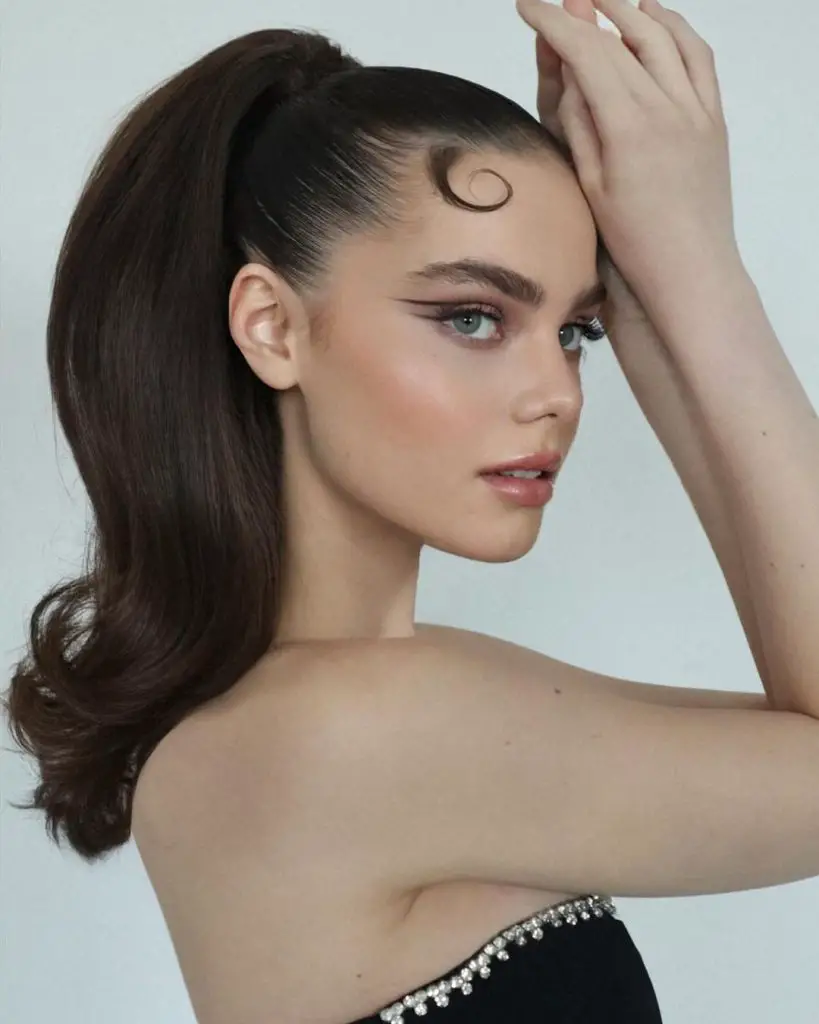 25 Ideas for 60s Eye Makeup: Retro Tutorials and Modern Twists