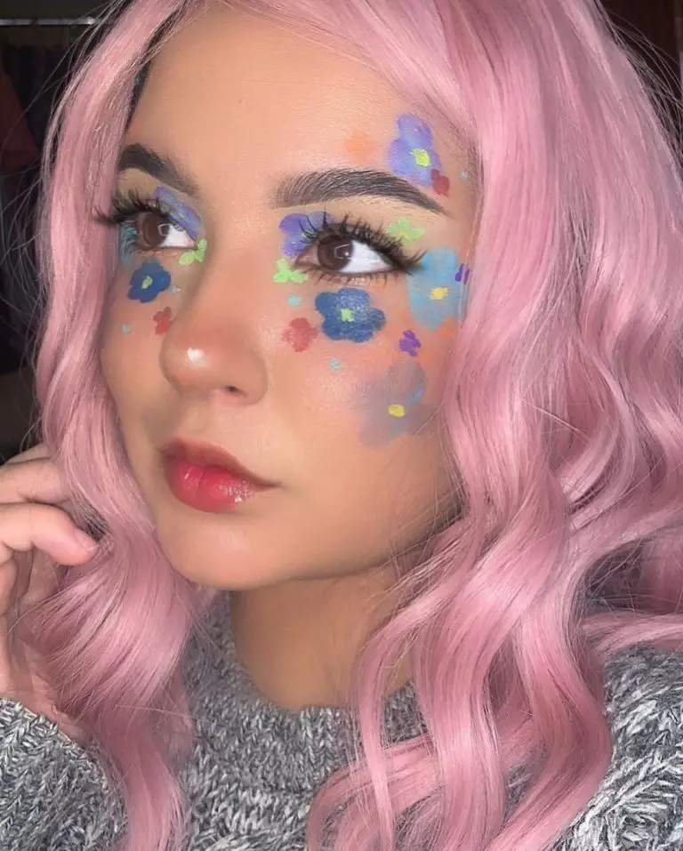 27 Egirl Makeup Ideas: Soft, Dark, and Gothic Looks with Tutorials and ...