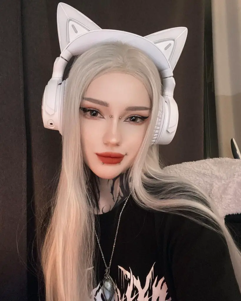 27 Egirl Makeup Ideas: Soft, Dark, and Gothic Looks with Tutorials and ...