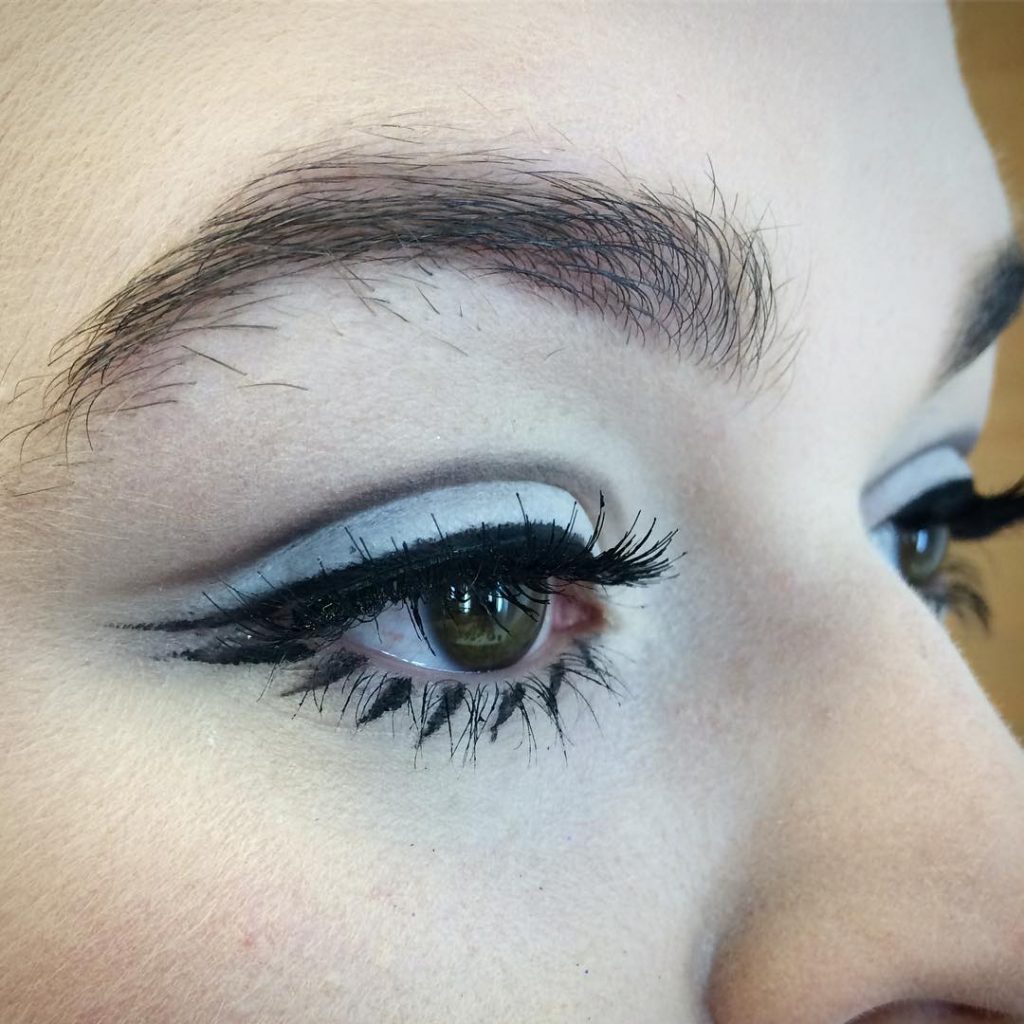 25 Ideas for 60s Eye Makeup: Retro Tutorials and Modern Twists