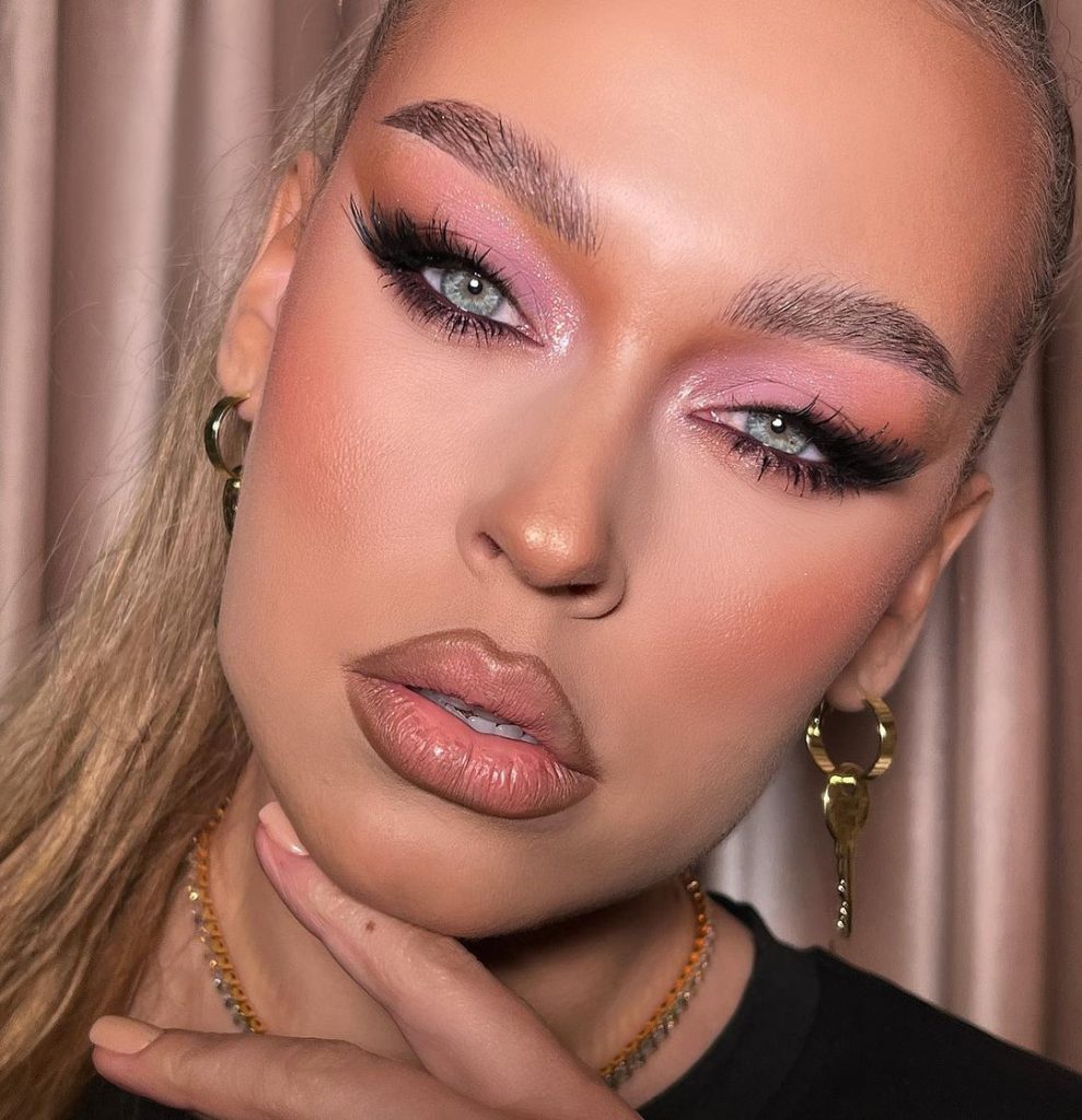 Dramatic Eye Makeup: 27 Ideas and Step-by-Step Tutorials for Stunning Looks