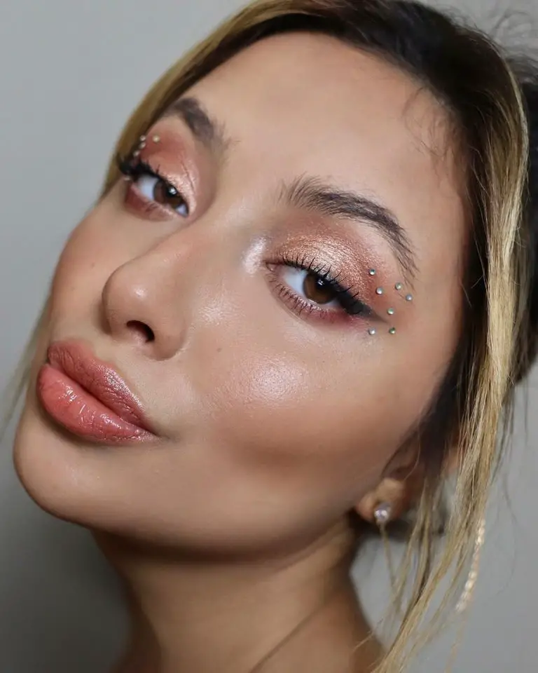 27 Euphoria Makeup Looks: Inspired by Maddie, Jules, Rue, and Cassie ...