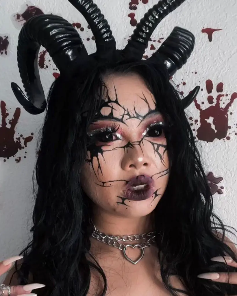 27 Sinister Demon Makeup Ideas: Dark and Easy Looks for Halloween