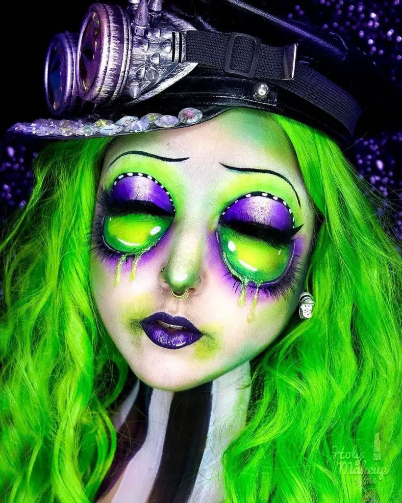 Beetlejuice Makeup: 25 Glam and Spooky Ideas for an Unforgettable ...