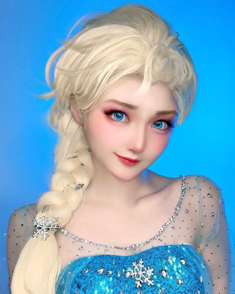 25 Enchanting Elsa Makeup Ideas: Transform into the Ice Queen - owixiwo.com