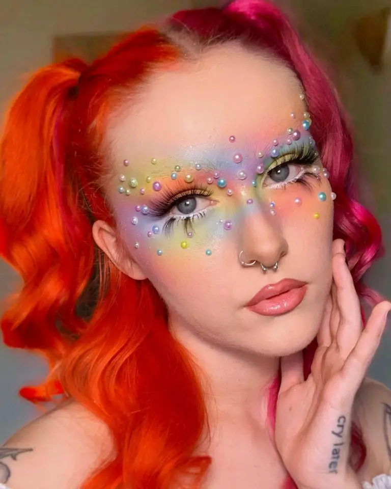 29 Sea Siren Makeup Ideas for Halloween - Dark and Fantasy Mermaid Looks