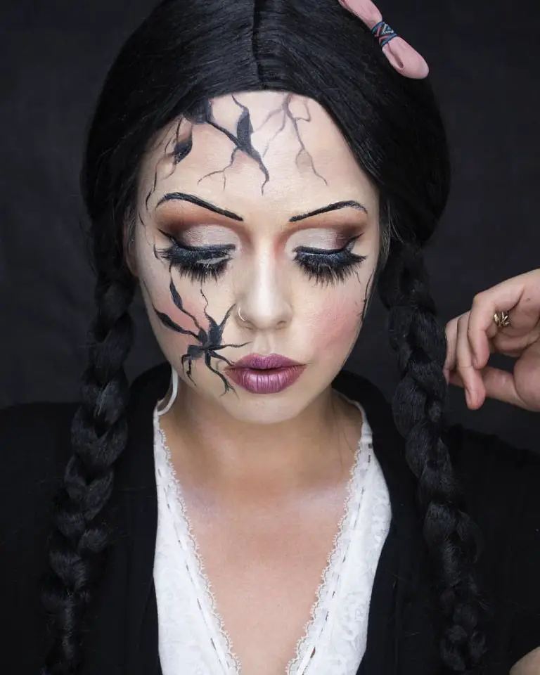 Porcelain Doll Makeup: 25 Spooky and Pretty Ideas for Halloween and Beyond
