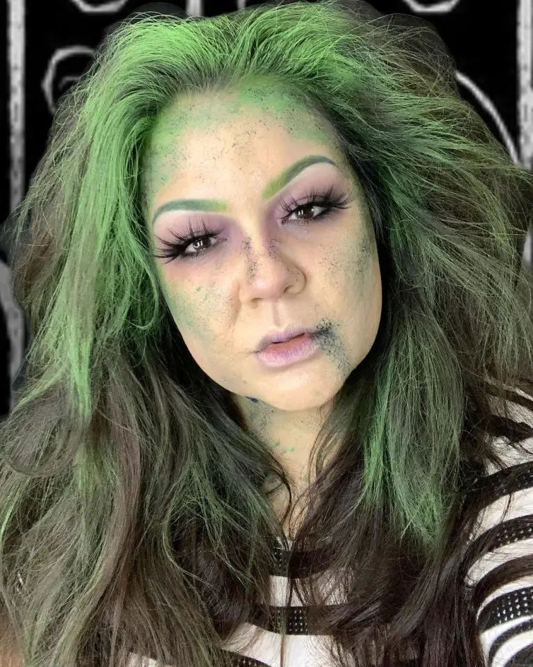 Beetlejuice Makeup: 25 Glam and Spooky Ideas for an Unforgettable ...