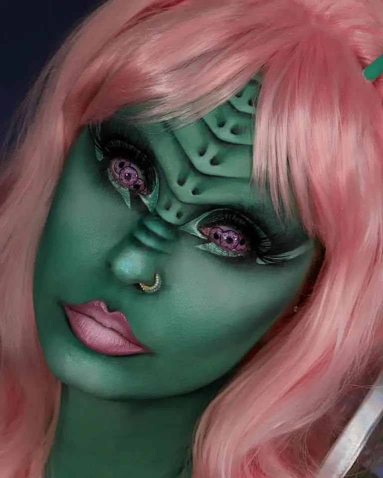 25 Alien Makeup Ideas: Futuristic, Easy, and Artistic Looks for ...