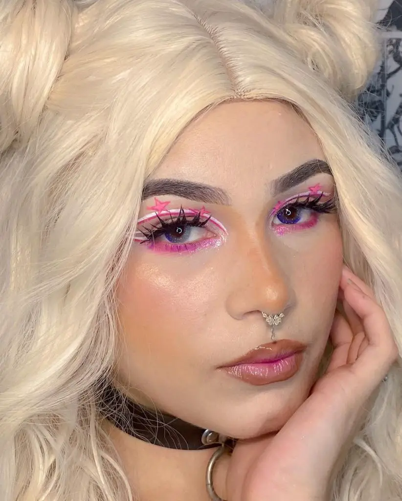 Star Makeup: 29 Ideas for Every Occasion and Style