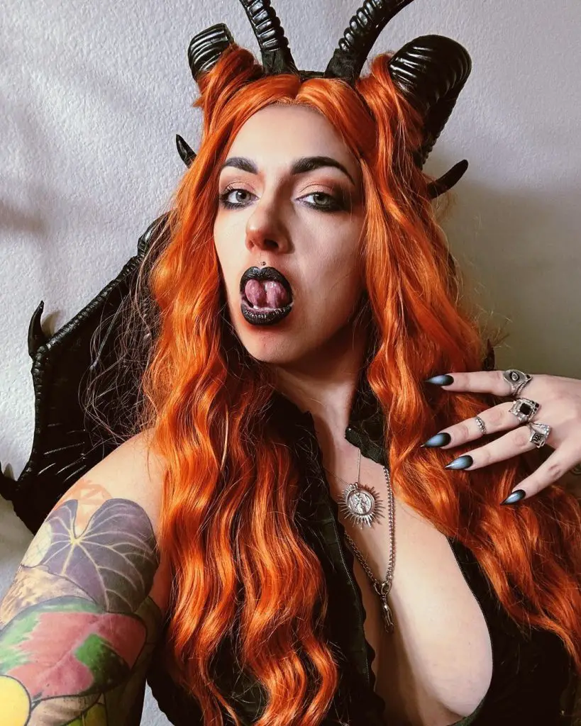 27 Sinister Demon Makeup Ideas: Dark and Easy Looks for Halloween