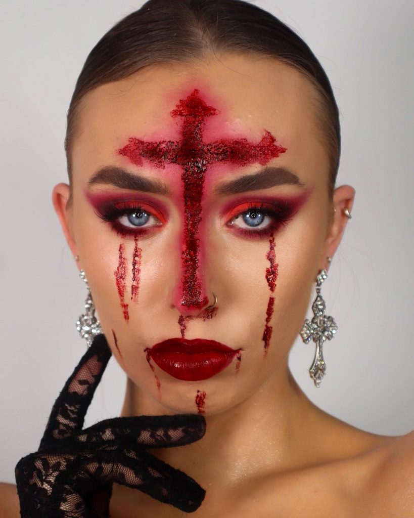 27 Spooky Makeup Ideas - Easy and Creative Looks for Halloween 2024