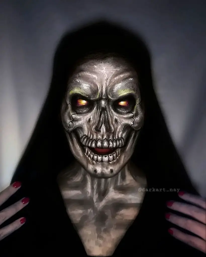 Terrifying Makeup: 27 Ideas for Halloween and Beyond