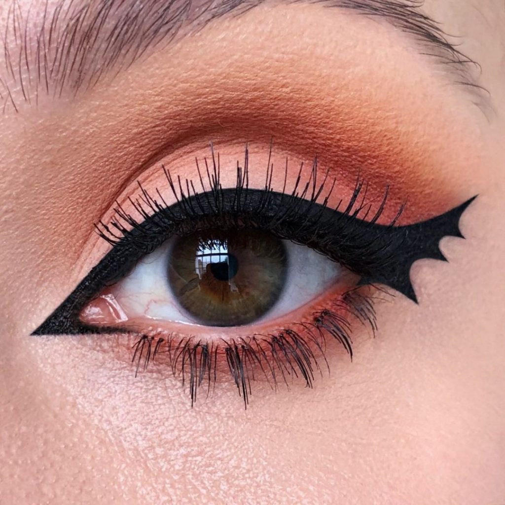 Simple Halloween Makeup: 25 Ideas for Effortless Spooky Looks - owixiwo.com