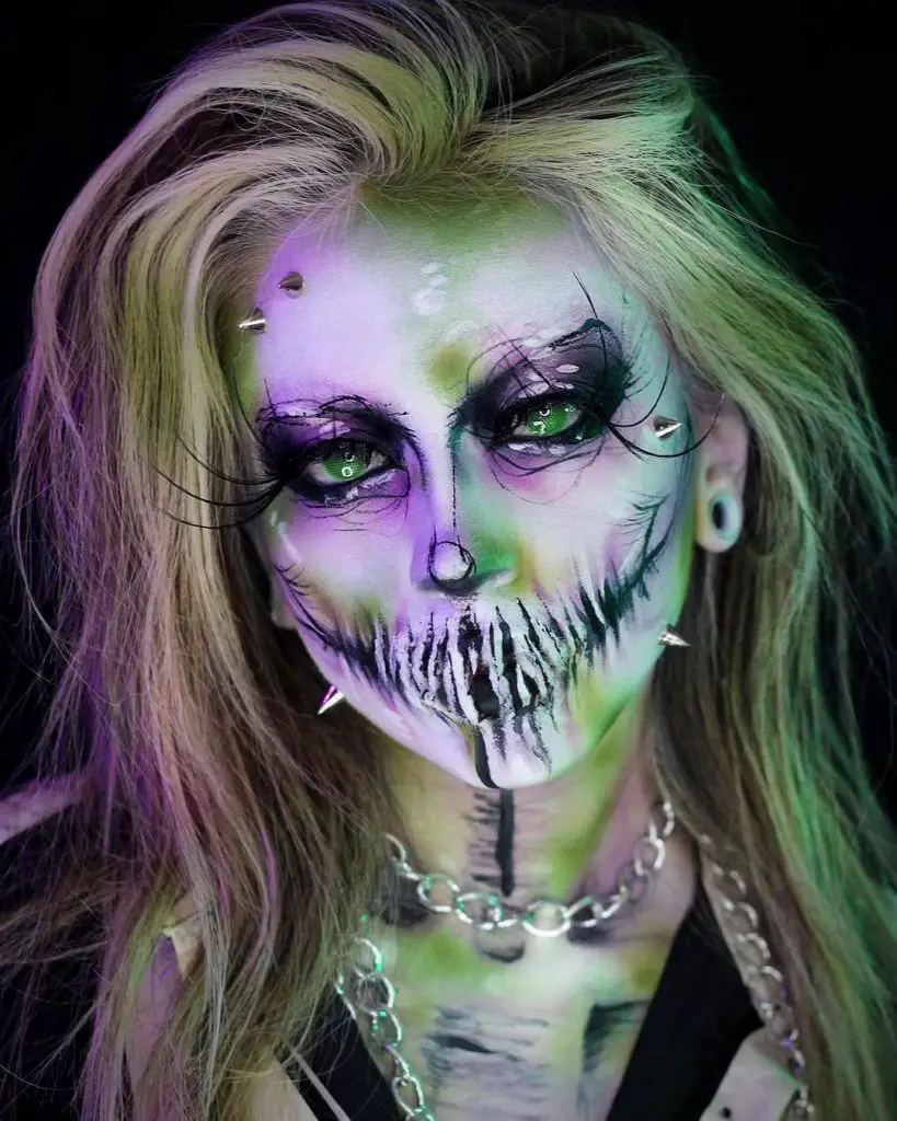 Beetlejuice Makeup: 25 Glam and Spooky Ideas for an Unforgettable ...