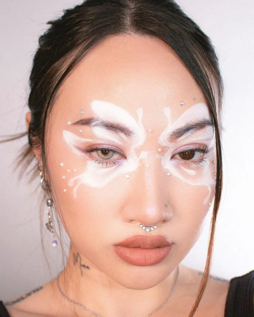 White Halloween Makeup: 27 Creative and Easy Ideas for Men, Women, and ...