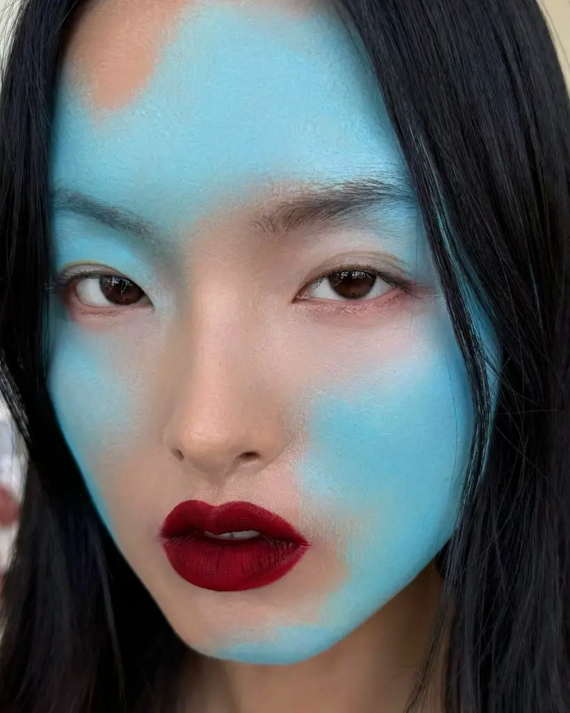 29 Sea Siren Makeup Ideas for Halloween - Dark and Fantasy Mermaid Looks