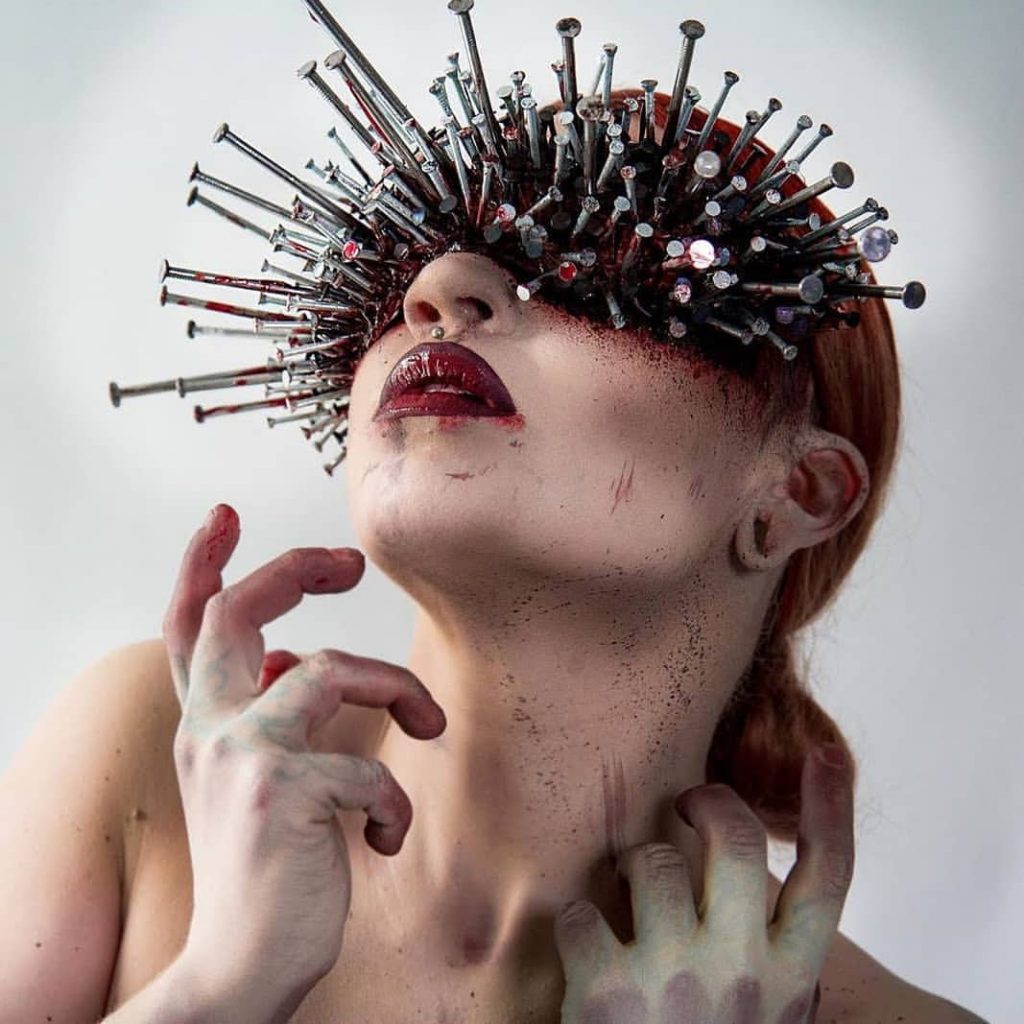 Terrifying Makeup: 27 Ideas for Halloween and Beyond