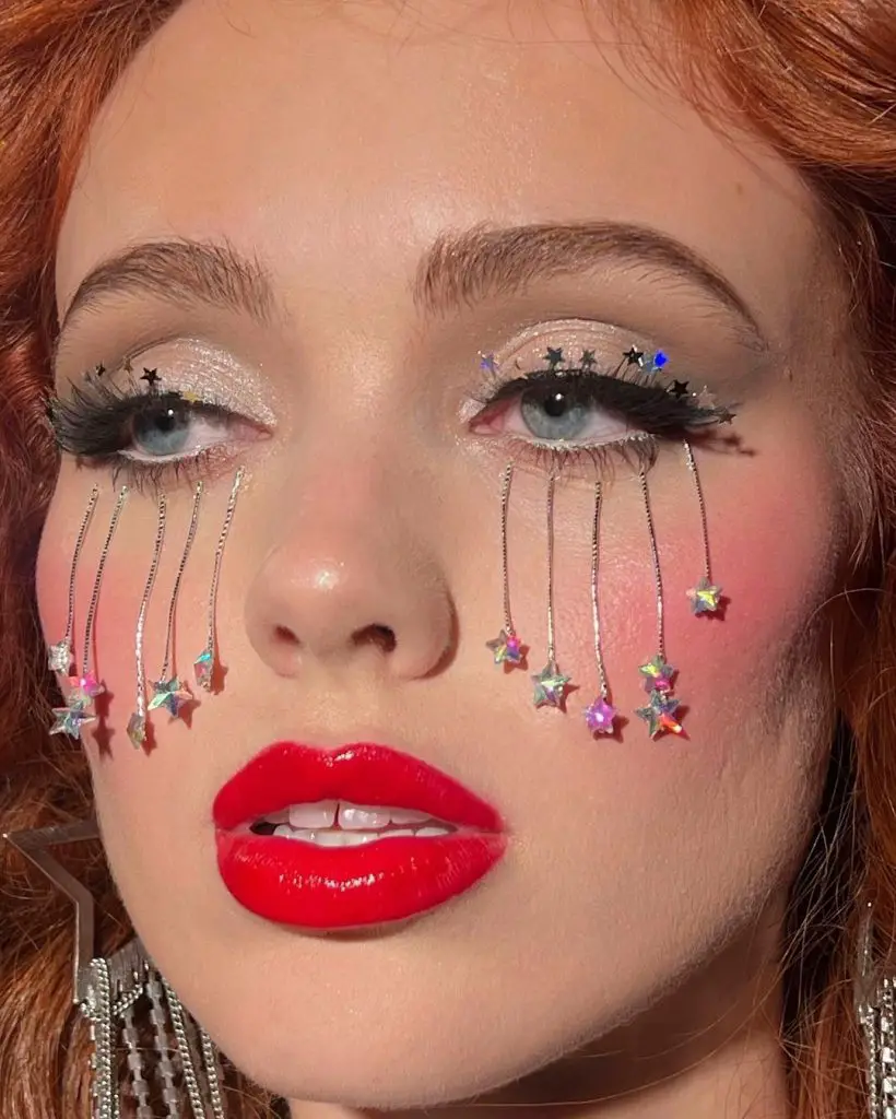 Star Makeup: 29 Ideas for Every Occasion and Style