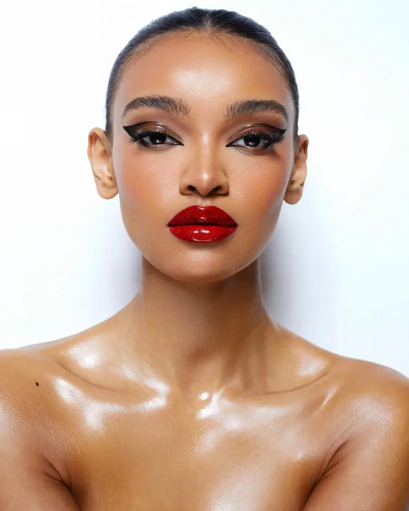 Wet Makeup: 27 Creative and Dewy Ideas for Natural and Editorial Looks