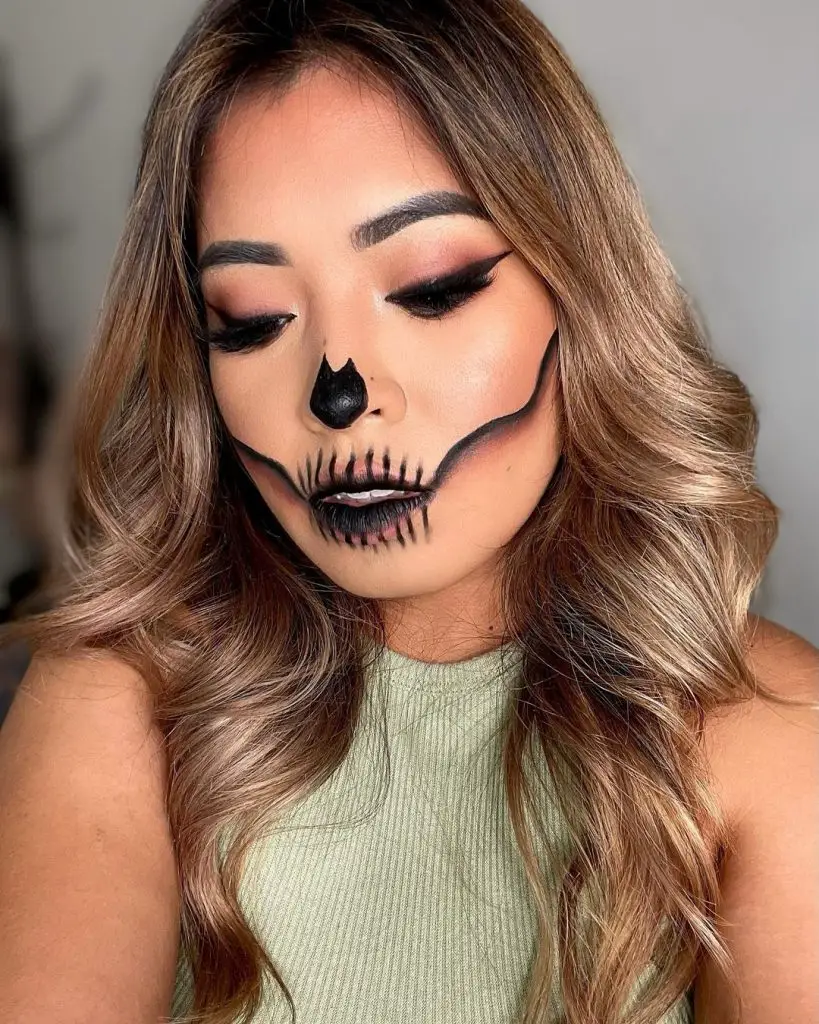 Simple Halloween Makeup: 25 Ideas for Effortless Spooky Looks - owixiwo.com