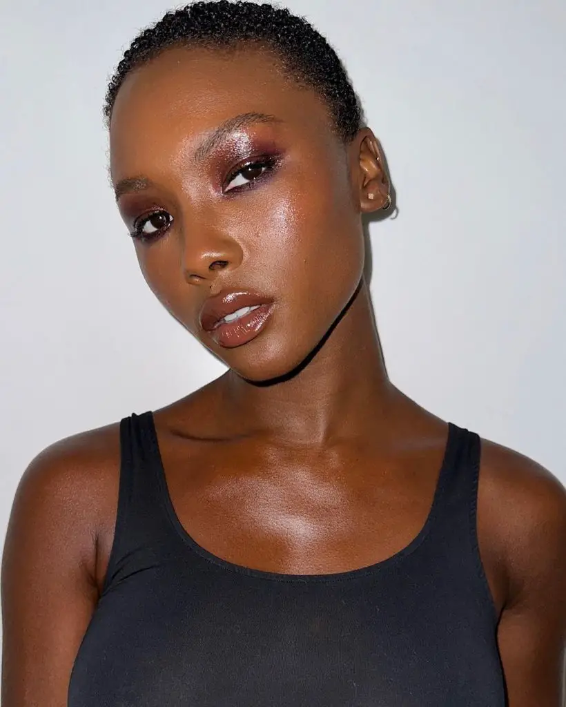 Wet Makeup: 27 Creative and Dewy Ideas for Natural and Editorial Looks