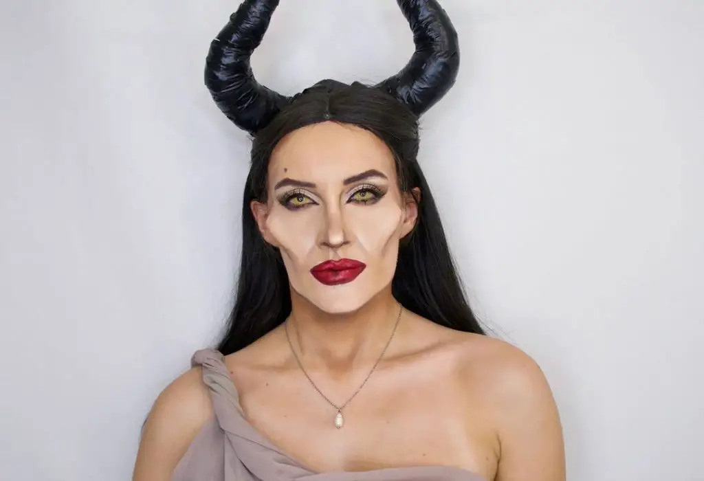 Maleficent Makeup: 27 Easy and Creative Ideas for a Spooky Halloween Look
