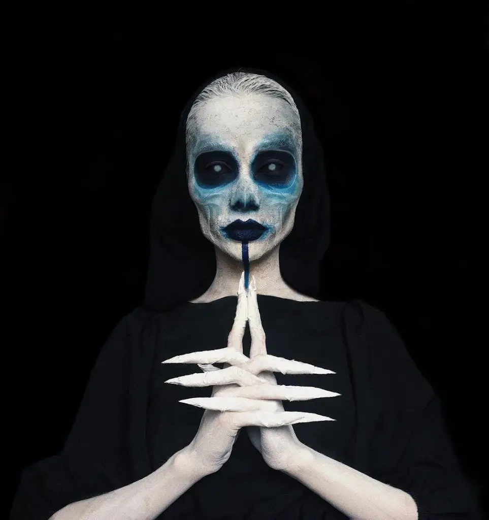 27 Death Makeup Ideas: Trendy, Easy Halloween Looks for Women and More