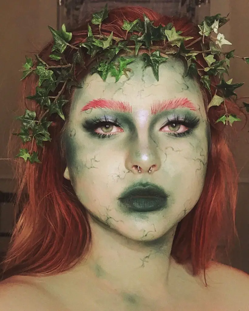 25 Vampire Makeup Ideas for Men: Easy and Gothic Looks for Halloween