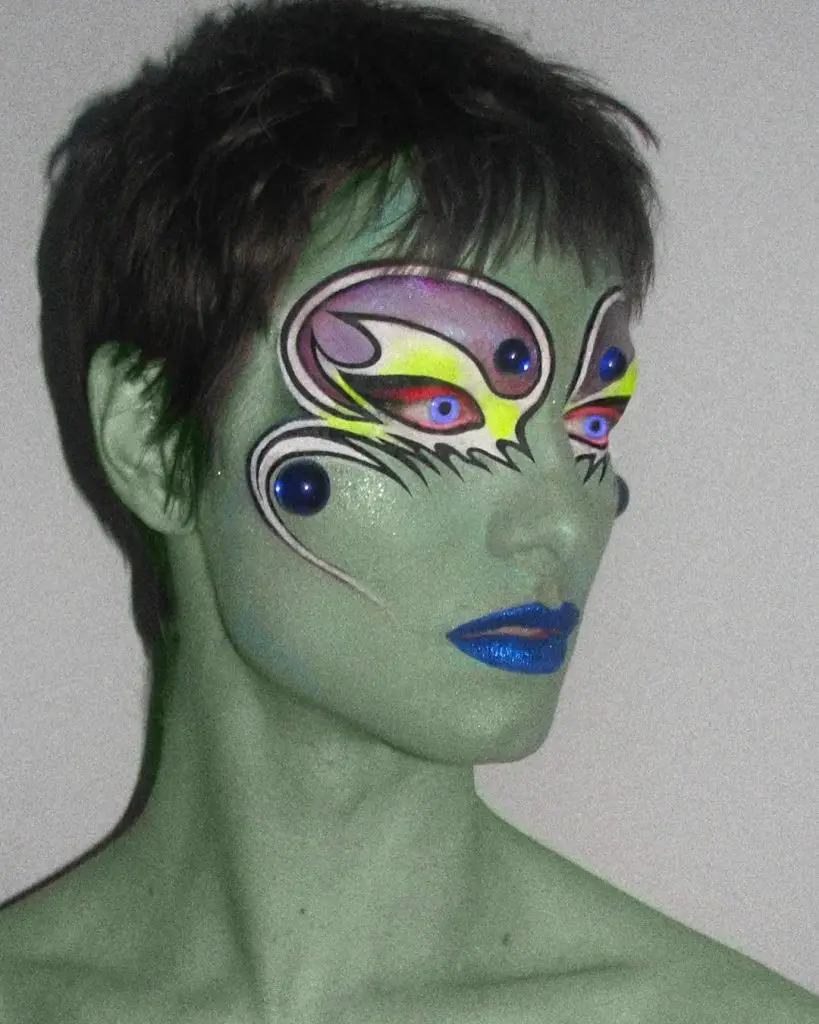 25 Alien Makeup Ideas: Futuristic, Easy, and Artistic Looks for ...