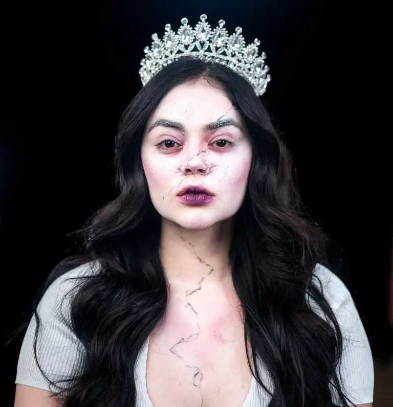 29 Queen Makeup Ideas: Royal, Dark, and Fantasy Looks for Every Occasion