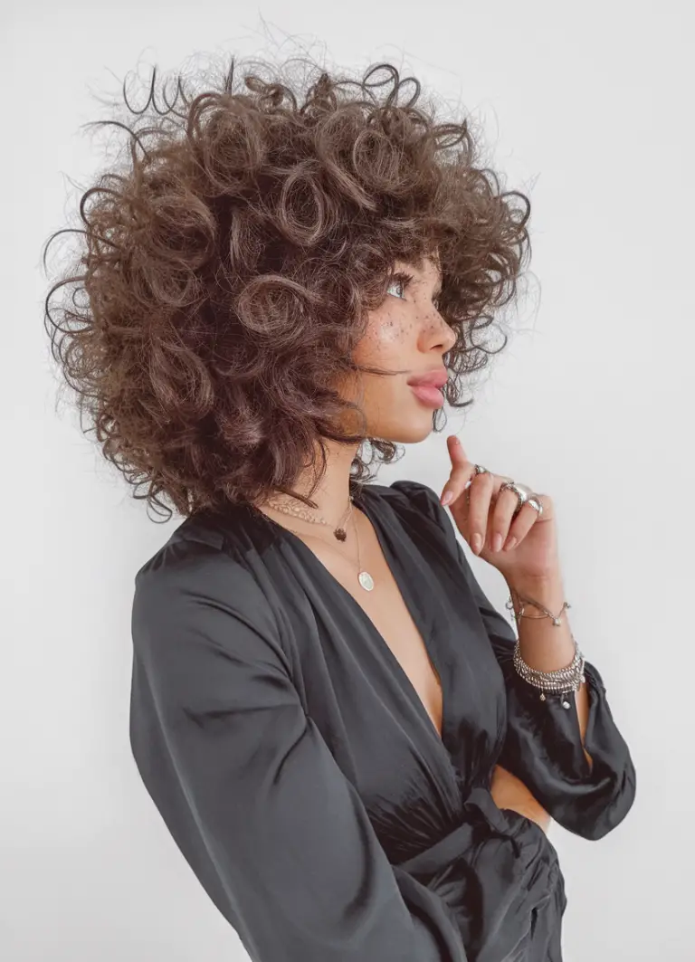 Spring Curly Hairstyle 2025 – Cute, Easy, and Aesthetic Hair Styles for ...